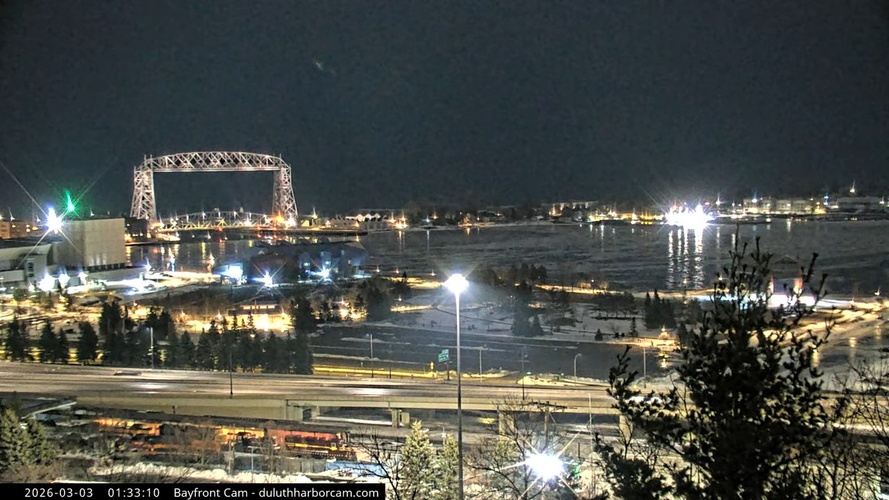Duluth Bayfront Live Aerial Lift Bridge & Superior Bay, Minnesota ...
