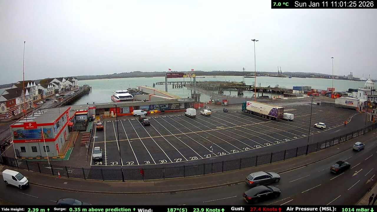 Warrior Cam, Portsmouth Harbour - Webcam Live Stream