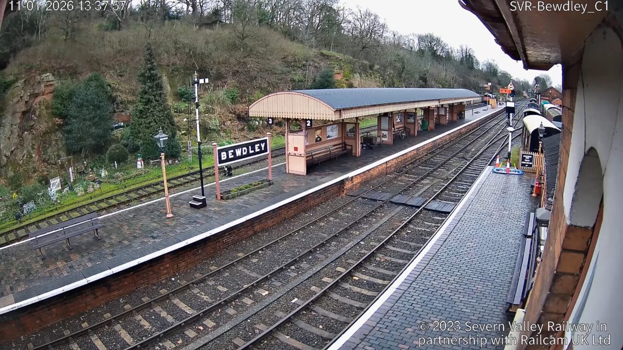 Kidderminster Platform Cam - Webcam Live Stream