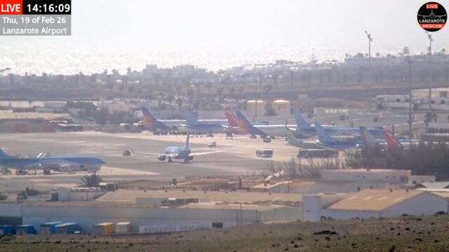 Blackpool Airport Cam, Lancashire - Webcam Live Stream