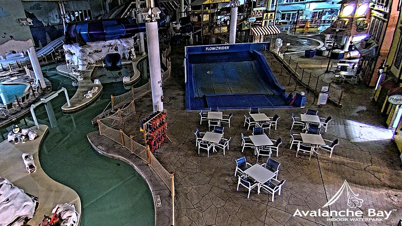 Avalanche Bay, Waterpark - Webcam Live Stream