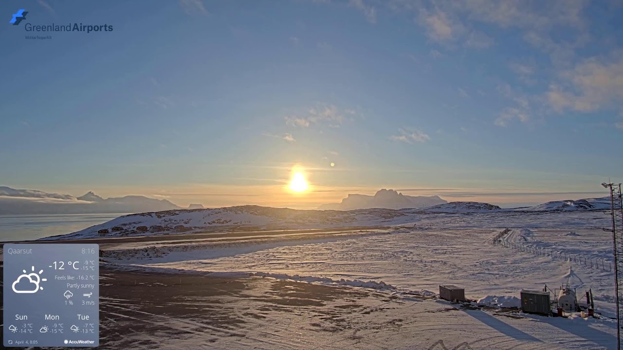 Qaarsut Airport, Greenland - Webcam Live Stream